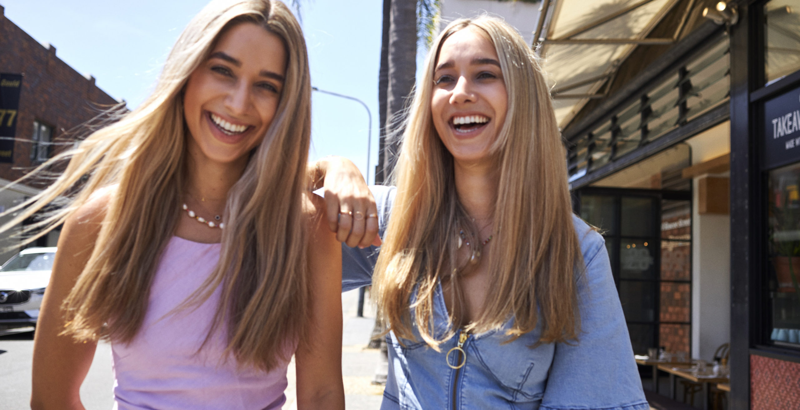 Are These Australia's Favourite Fashion Twins? - En Route