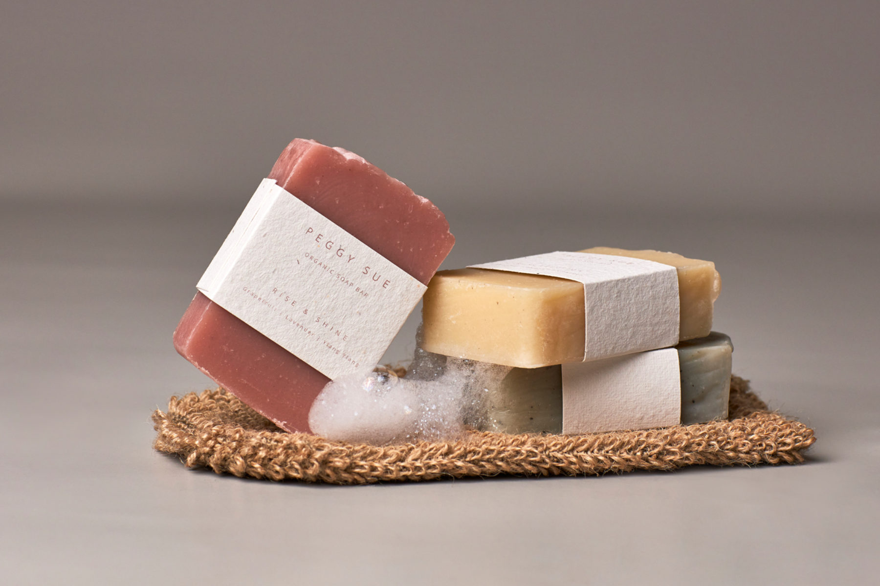 En Route Beauty - 5 Of The Best Bar Soaps, You'll Want To Shower With ...