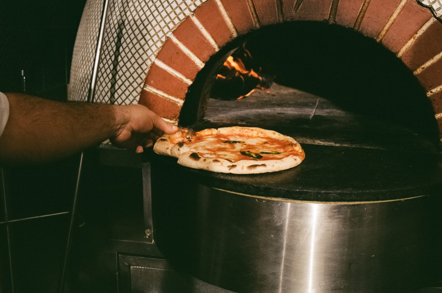 This Pizza Chef Shares His Secrets To Making The Perfect Pizza Dough ...