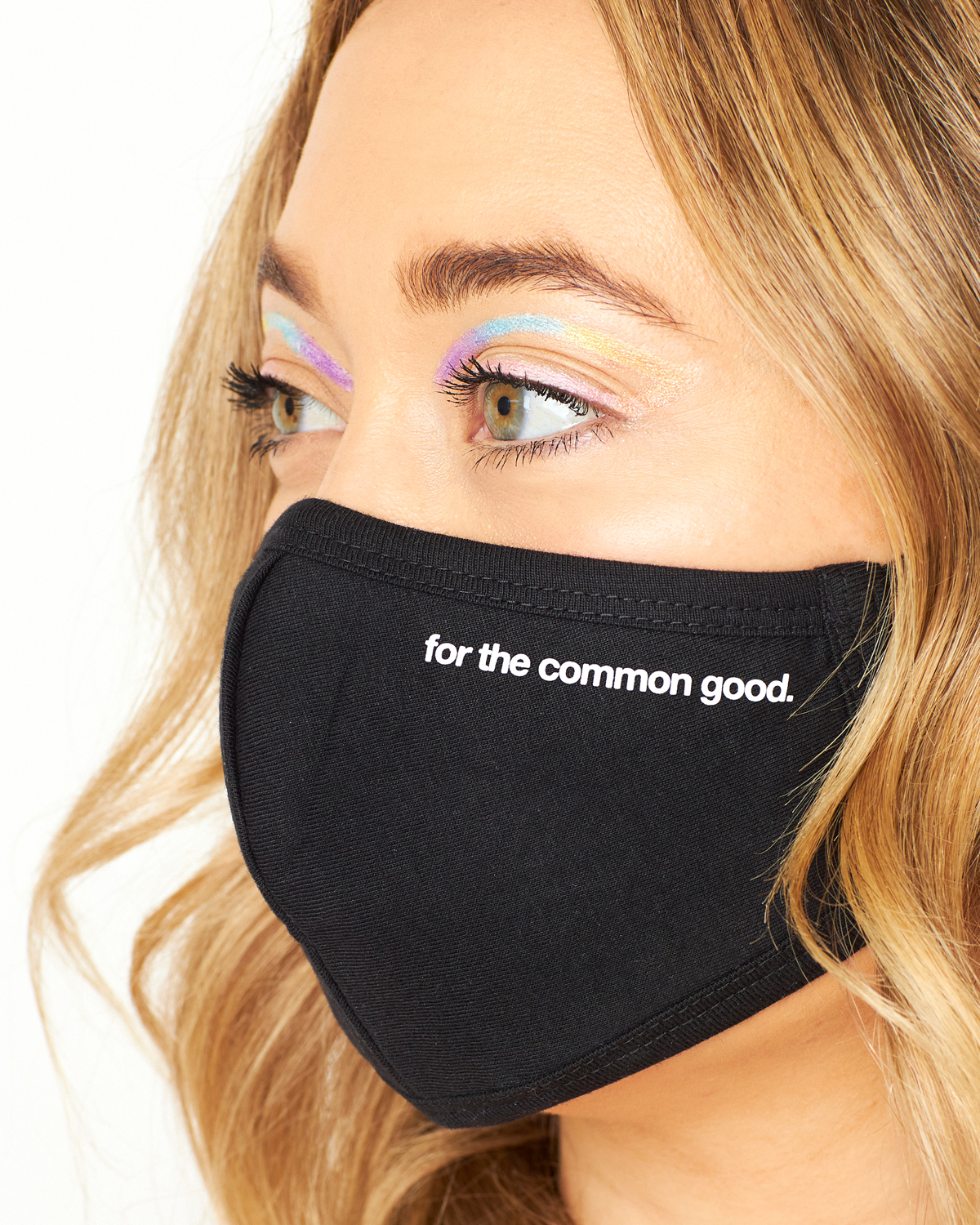 Here's How To Up Your Masked Makeup Game - En Route Beauty