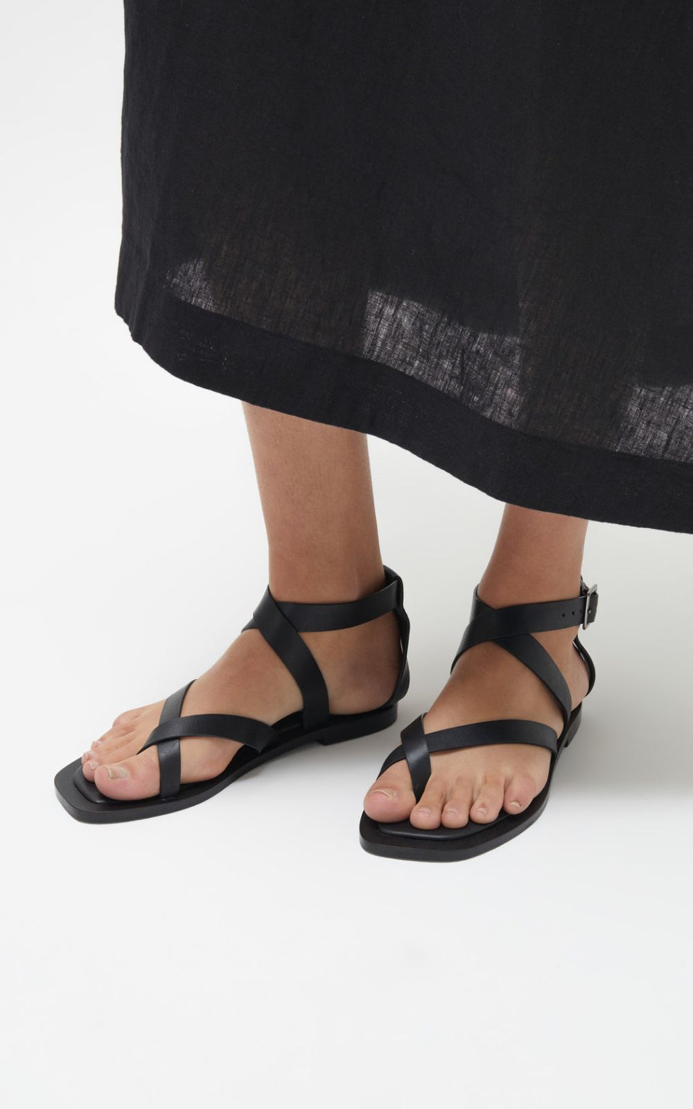 15 Summer Sandals Under $200 To See You Through Summer - En Route