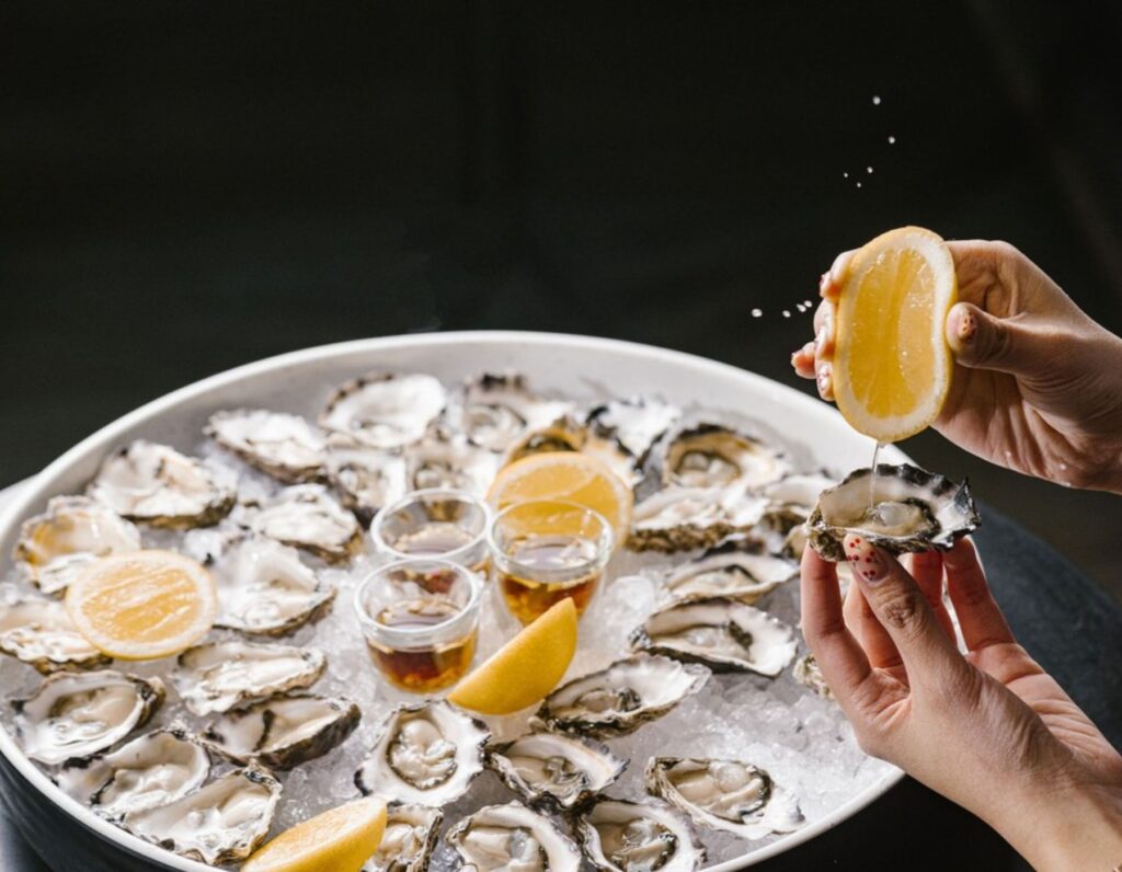 20 Locations For The Best Christmas Lunch This Year 2022 - En Route